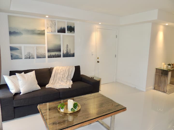 Designer 2-bed Unit (Sleeps 4) In Sobe Best Area - Miami Beach, FL