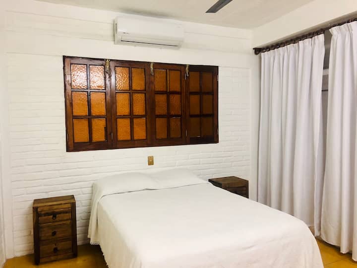 Departamento Eli (Cerca A Versalles) - Puerto Vallarta