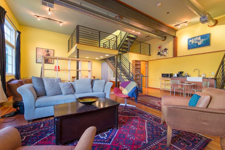 Spacious Loft-style Guest Suite, Upper Noe Valley - San Francisco