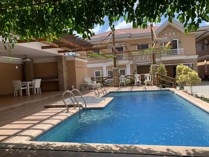 Big And Cozy Villa In Angeles Pampanga C1 - Angeles