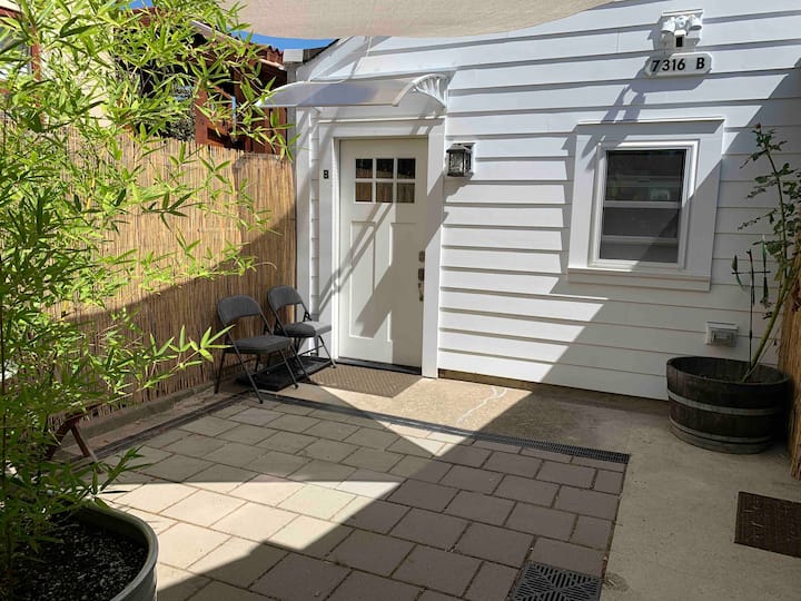 Sellwood-westmoreland Urban Guesthouse - Portland, OR