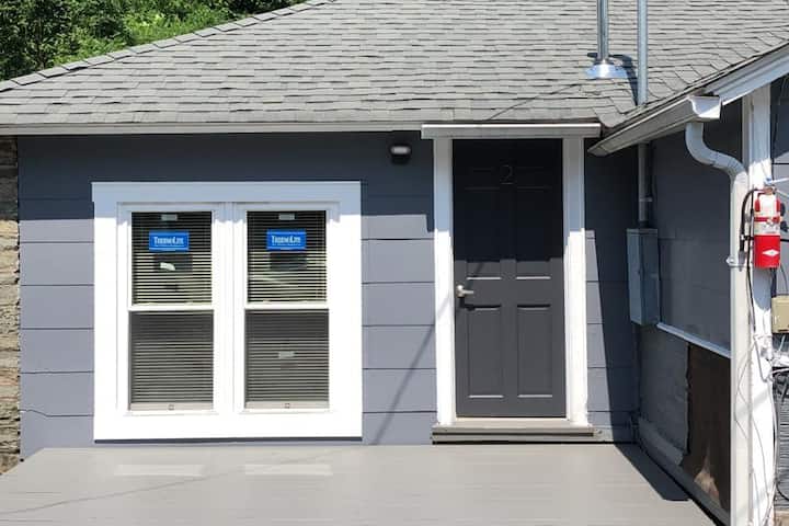 Reynolds House Inn- Private Cottage Suite # 2 - Livingston Manor, NY