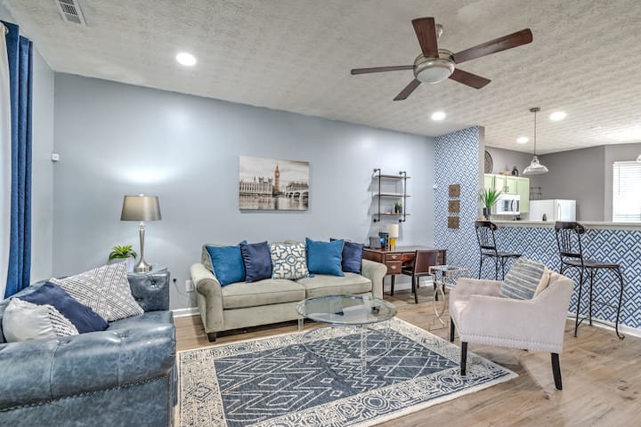 Comfy Cove Near Atl Airpt +Park Free &30 Dayrates - Riverdale, GA