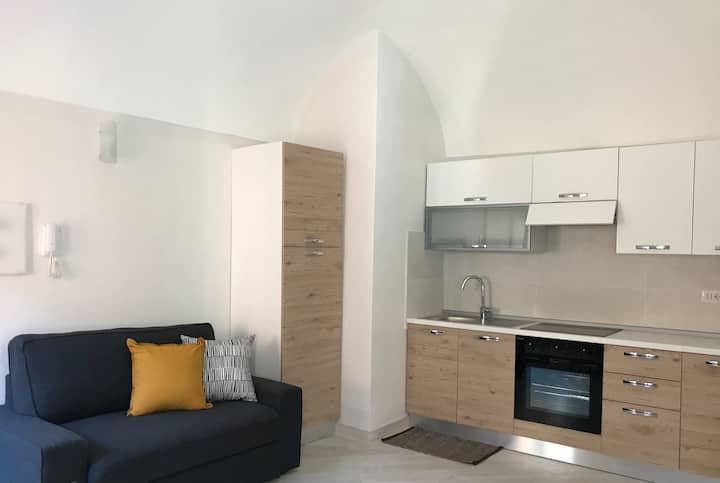 Grazioso Appartamento Nel Budello Di Finalmarina - Finale Ligure