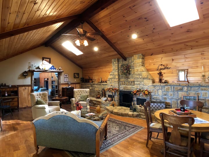 Walnut Waters Bed & Breakfast - Missouri