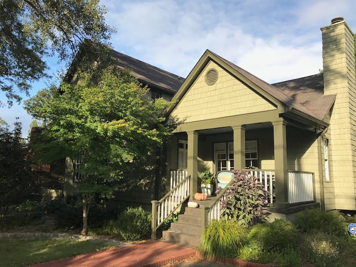 Best Location Summer Rental - Reflection Lake, Birmingham