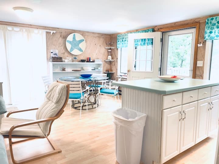Cape Cod Tree House Retreat - Eastham, MA
