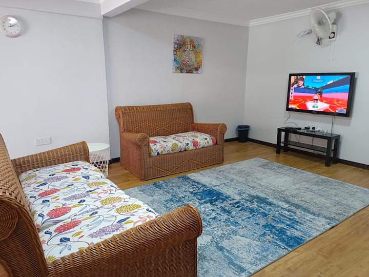 Landed, Fully Furnished, Spacious Car Park -Ampang - Hulu Langat