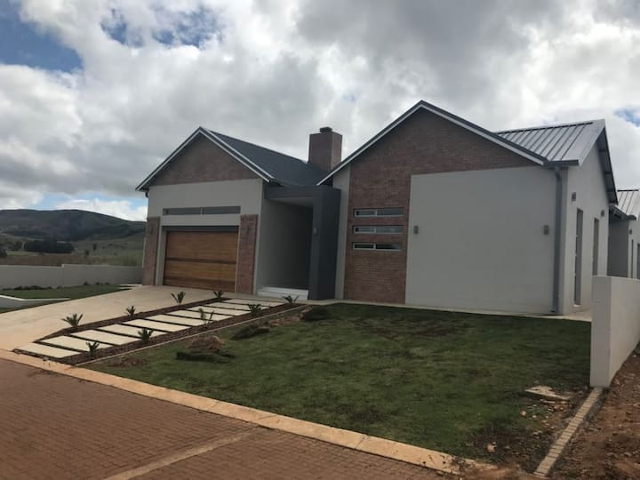 Highland Gate Estate - Luxury Home 946 - Dullstroom