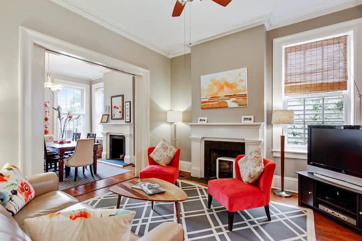Beautiful Townhouse In Historic District! - Savannah