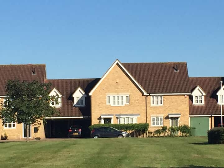 Staynorwich 69g - Lush View (Spa Bath) - Brentwood