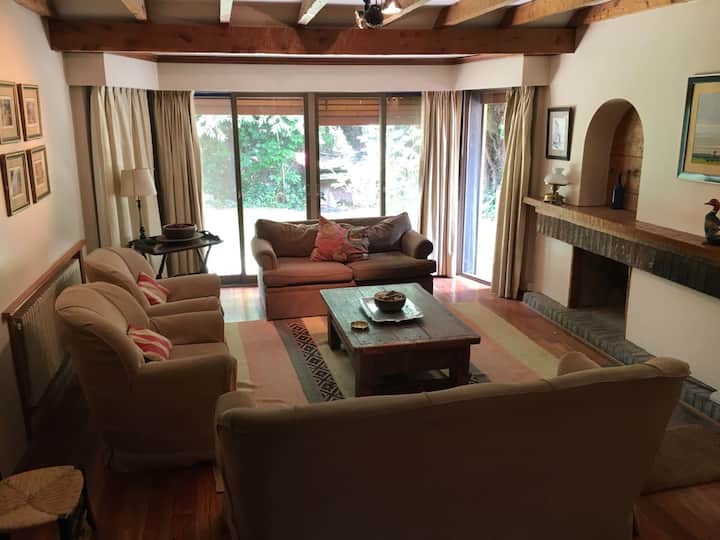 Amplia Casa En El Centro De San Martín Para 10 Pax - San Martín de los Andes