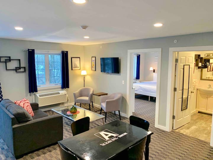 Downtown Hotel Suite - Bar Harbor, ME