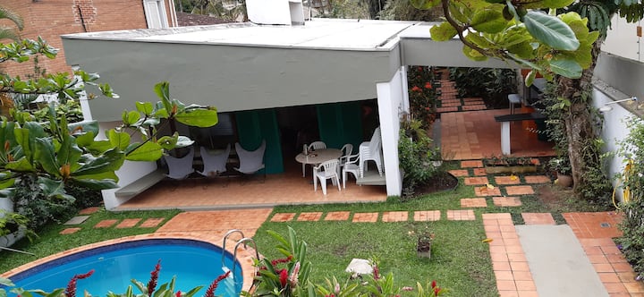 Linda Casa Guarujá Enseada Jd Virginia Tv Net Wifi - Guarujá