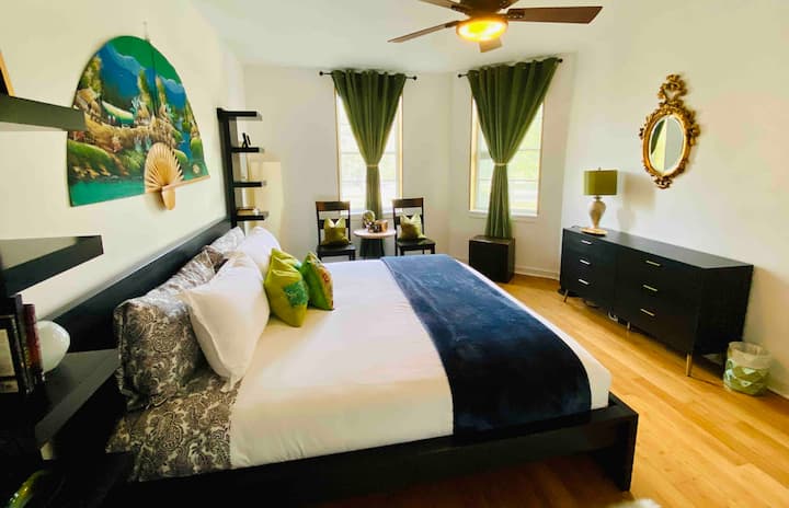 Chic Condo In 5 Points - Riverbanks Zoo & Garden