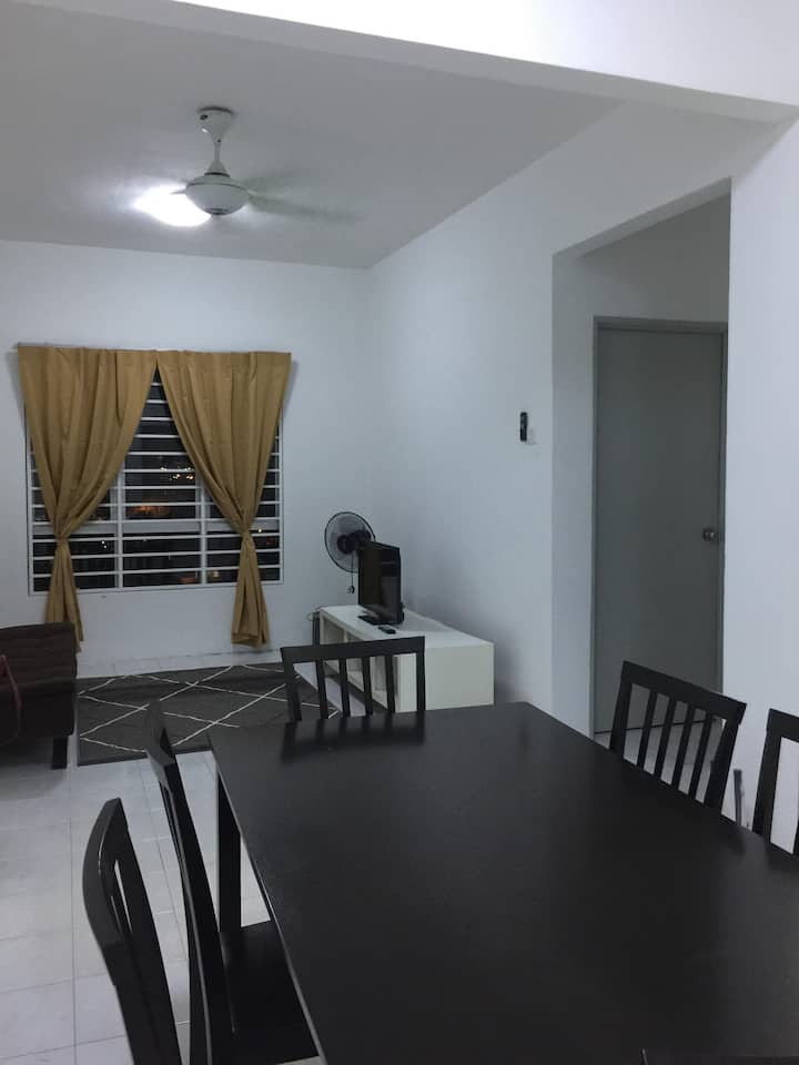 Villa Tropika @ Rue's Apartment Ukm Bangi Kajang - Bangi