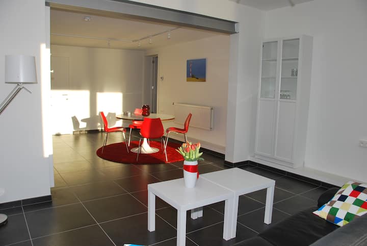 New Guesthouse 1-4 Guests! - Lovaina