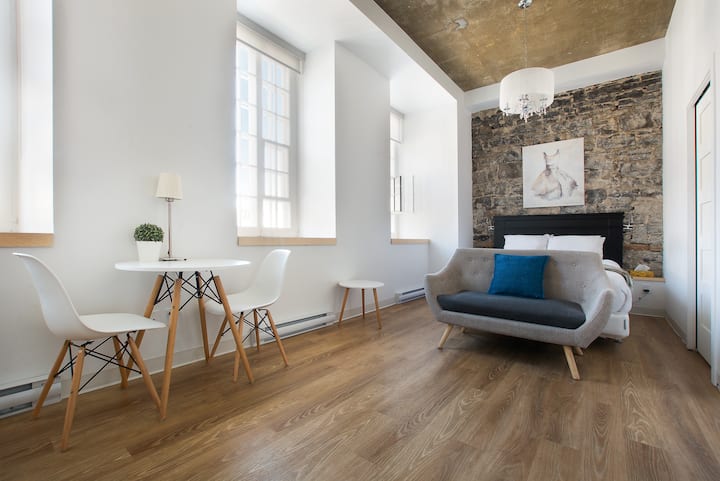 B201 - Lofts De Buade - Par Les Lofts Vieux-qc - Québec, QC