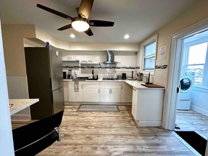 Scenic Views |Fast Wifi | Bbq |Cozy Room - Yonkers, NY