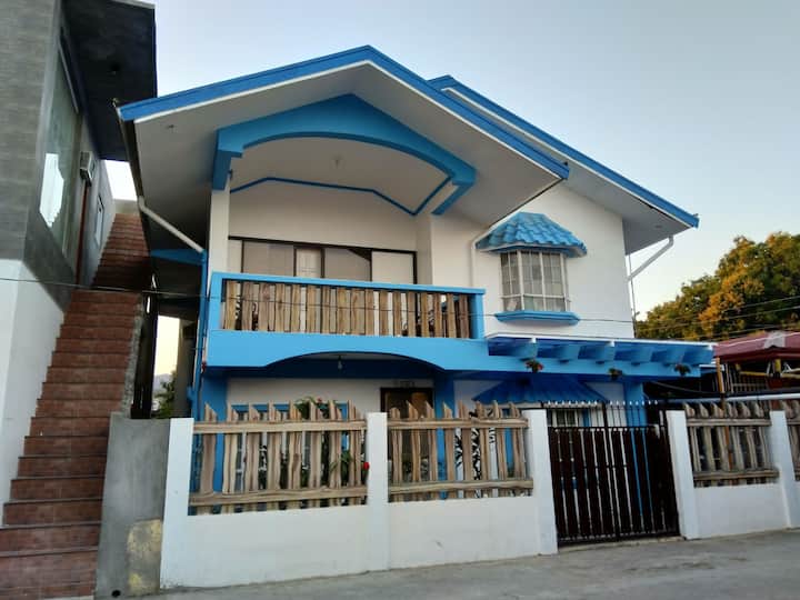 Ervin’s Beach House In Lobo - Batangas