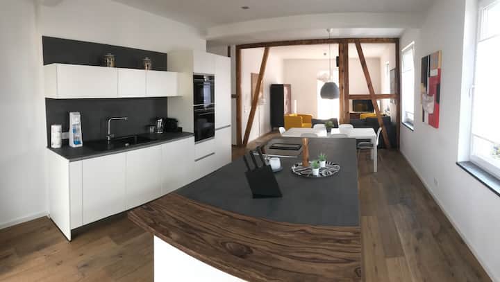 Moderne Altbauwohnung (100 Qm), Zentral Und Ruhig - Kirchheim unter Teck