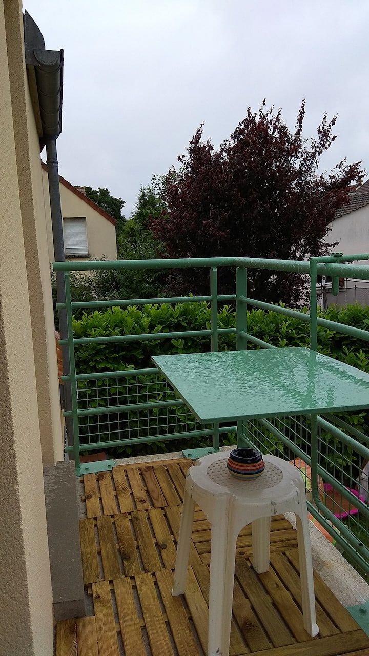 Annonce Pour Deux Personnes Sans Cuisine - Melun