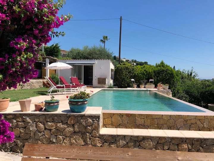 Petite Maison Avec Vue Sur La French Riviera - Plage de la Batterie