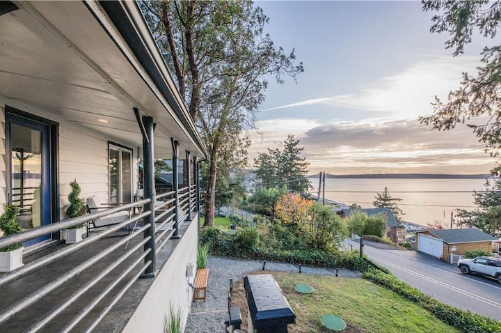 Sea View, Beach Access, King Bed, Kayaks, Dog Ok - Whidbey Island, WA
