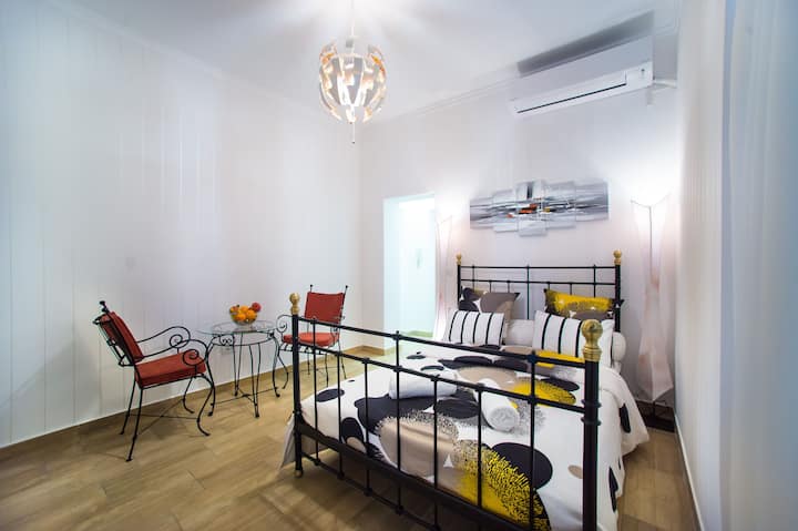 Central Cozy 2br And Modern Apt Two-promo Price - Belgrade