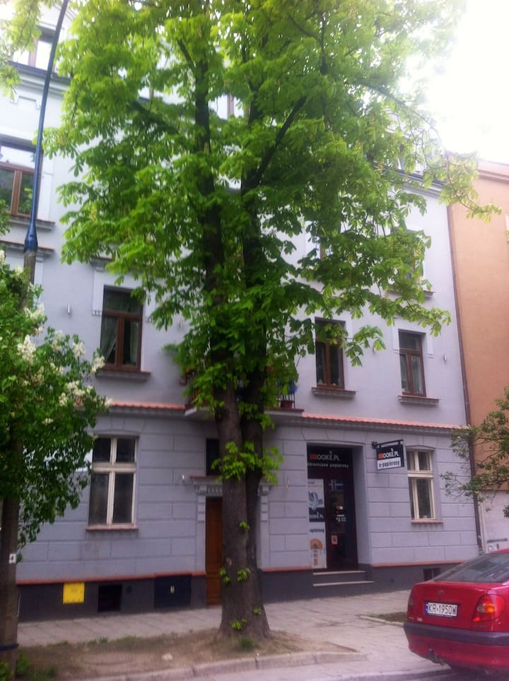 Cosy,calme,bien Situé,au Centre Ville De Krakow - Cracovie