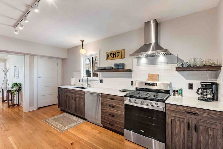 Park Place - Walk To Downtown & Old Mill - Bend, OR