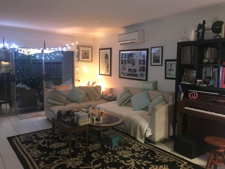 Great House Near All Theme Parks Bedroom 1 - Gold Coast