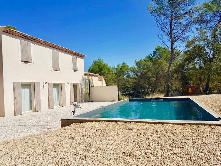 Cazan-pontroyal:villa 8 P. Au Coeur De La Pinède! - Mallemort