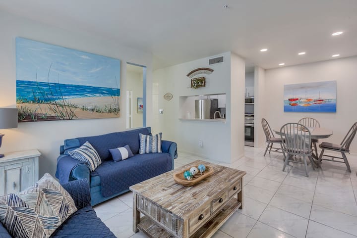 Best Spot Cozy Beach Clearwater Condo Heated Pool - Clearwater, FL