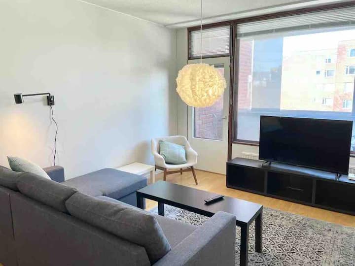 Tikkurila Station Apartment By River 9 Min Airport - Helsinki