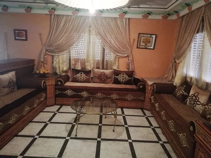 Spacious Room In Typical House - Tanger