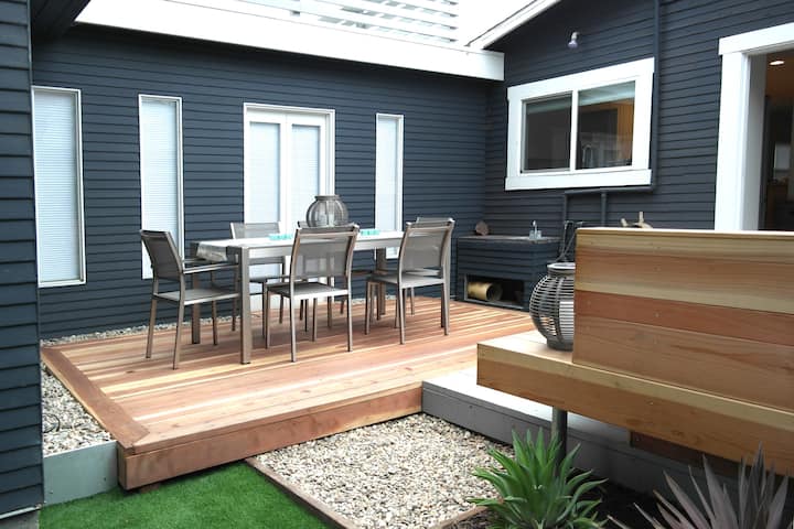 Ocean Beach Living With Attached Guest House - San Diego, CA