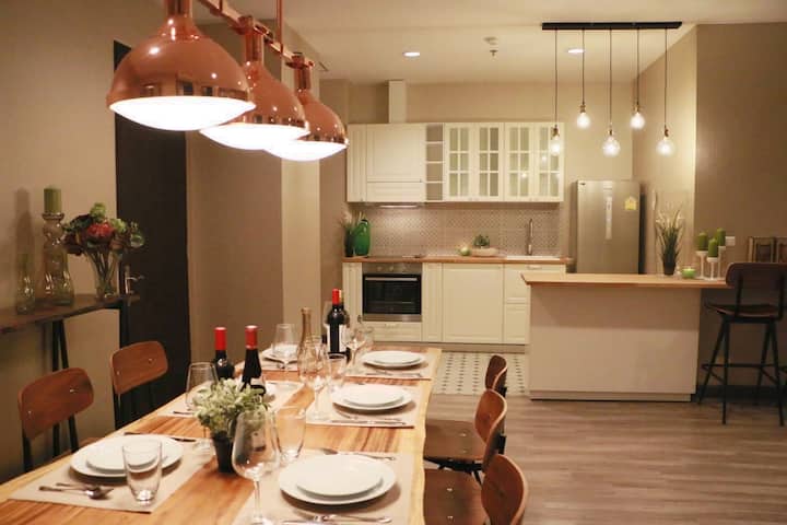 Spacious Entire Place In Dt - 1 Min To Bts Asoke - Bangkok