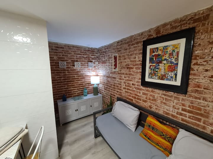Acogedor Dúplex En Pocitos. ( Ap. 5) 25m2 - Montevideo