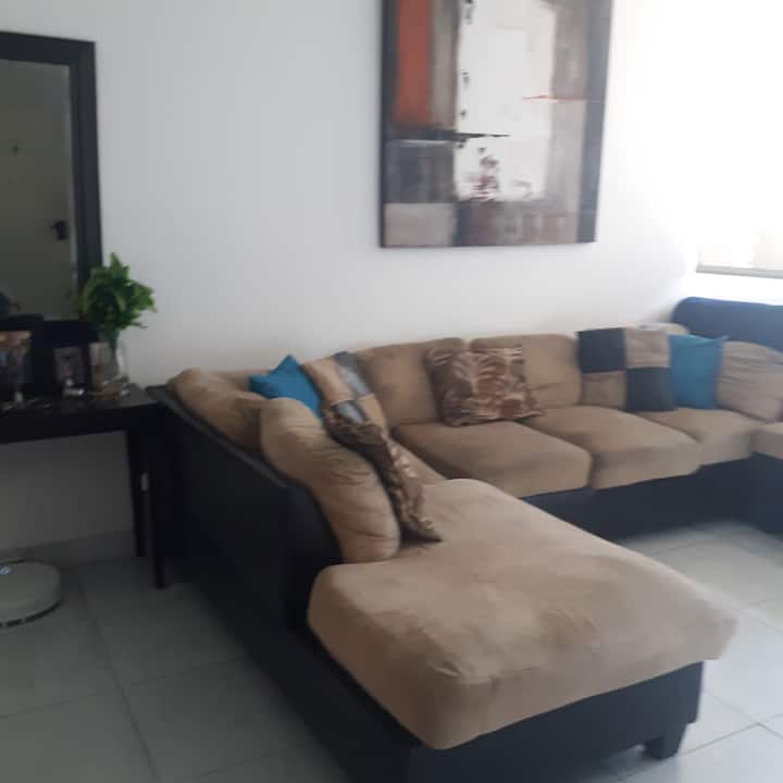 Habitación Privada Con Baño Dentro Zona Hotelera - Panama City