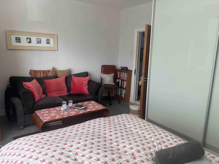 Delightful Delhi Street Double Bedroom/stylish Pad - Belfast