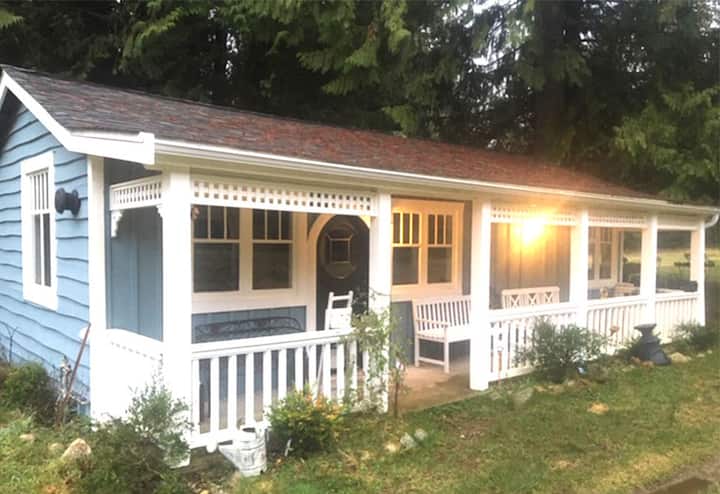 Cozy Cottage On Lavender Farm - Gibsons