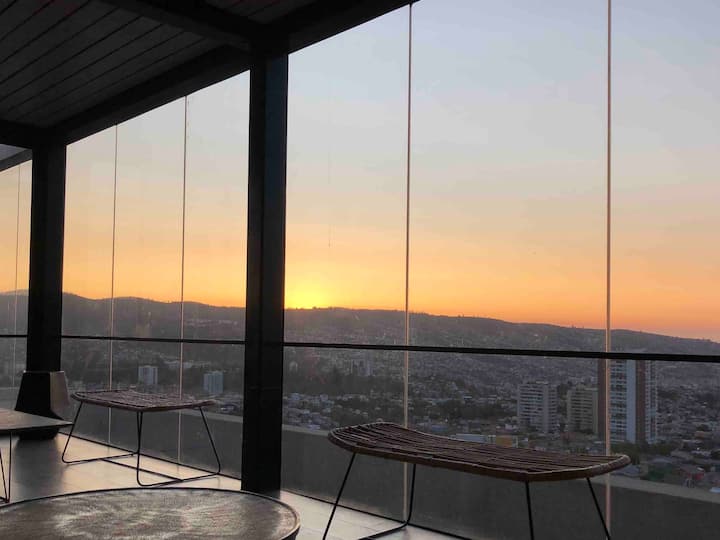 Departamento Con Estacionamiento En Valparaíso - Valparaíso