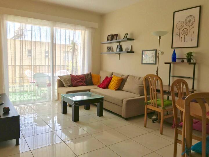 Artistic Apartment Near The Sea - Paphos