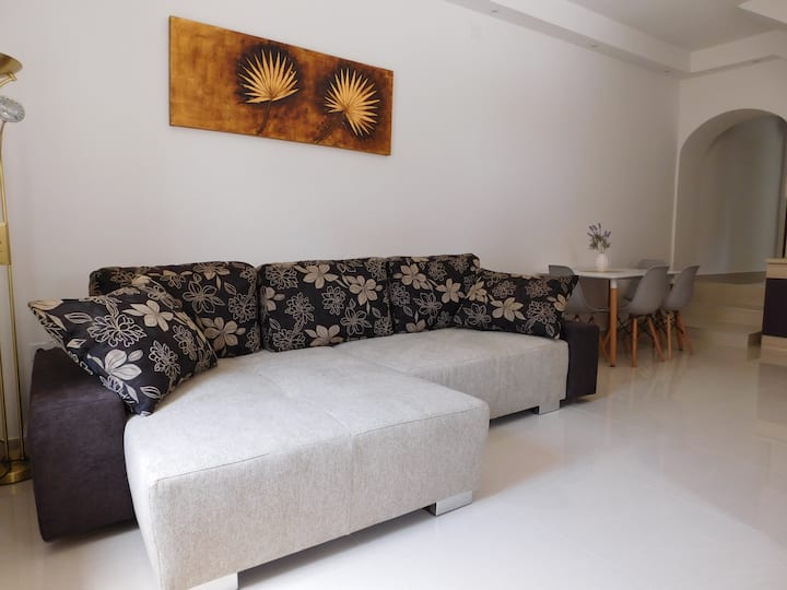 Apartment Suncokret- Földszinti Apartman - Premantura