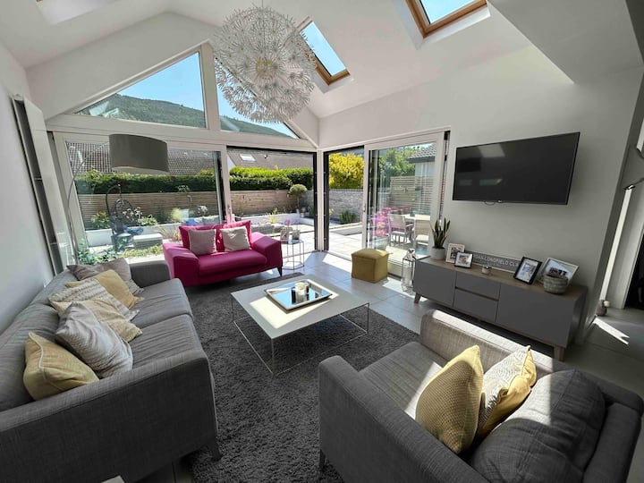 Modern Family House On The Mournes & By The Sea. - Rostrevor