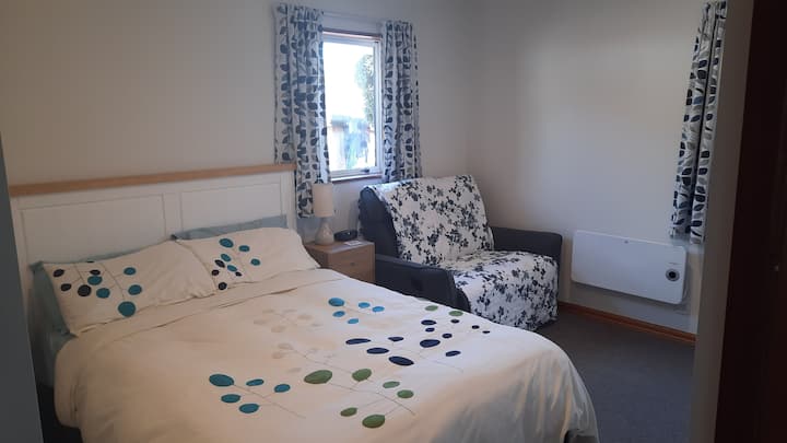Self-contained Private Ensuite By The River - Lyttelton
