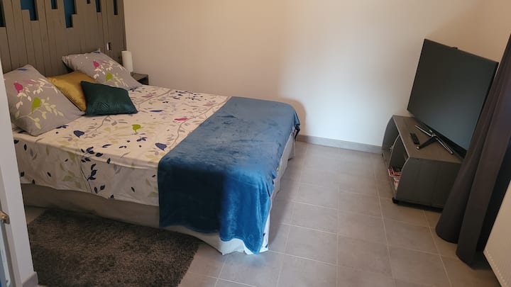 Chambre Privée,  Salle D'eau à 1.5 Km De La Plage - Hendaye