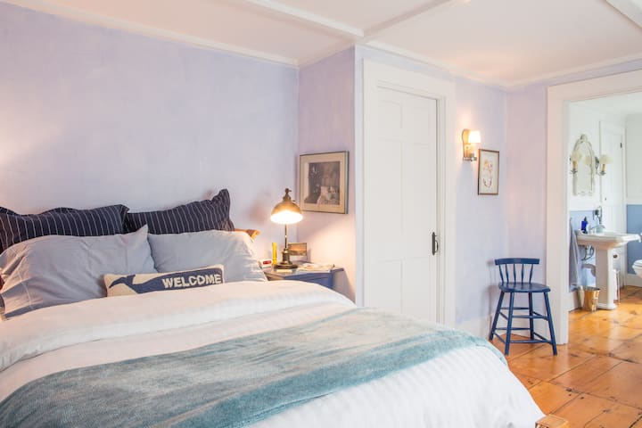 Historic Charm In Heart Of Village. - Kennebunkport, ME