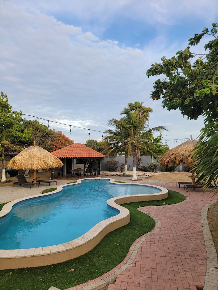 Aloewood Gardens - Aruba